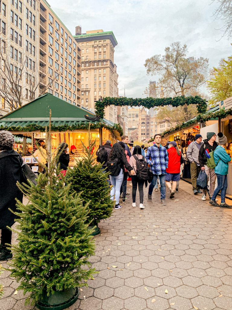 22 Festive Things to Do in NYC in December (+ Helpful Tips for Visiting ...