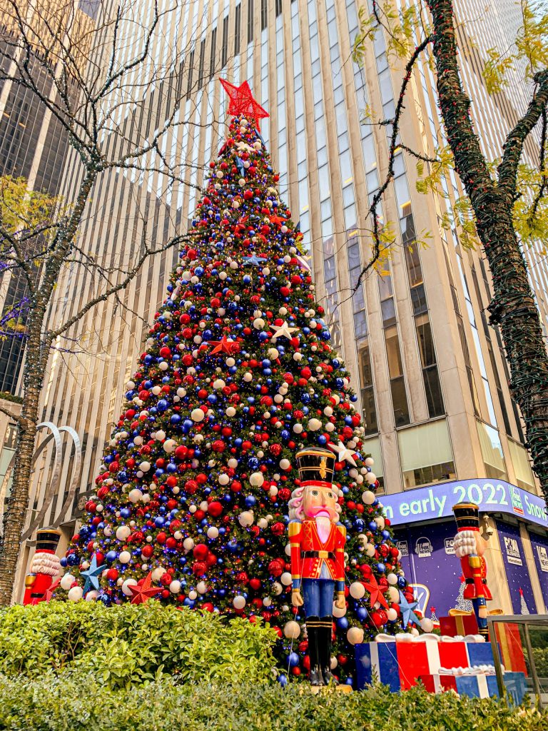22 Festive Things to Do in NYC in December (+ Helpful Tips for Visiting ...