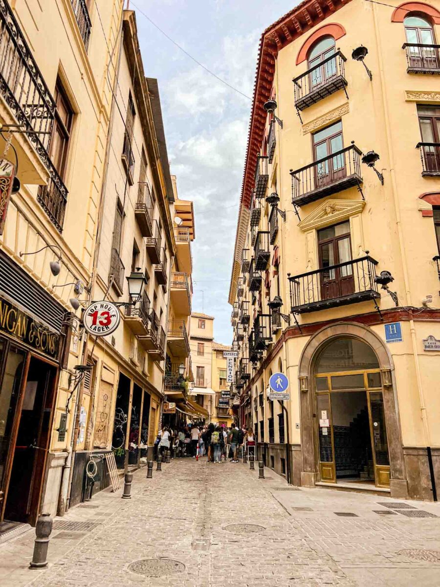 How to See Granada in 2 Days: A Perfect (and Detailed!) Itinerary ...