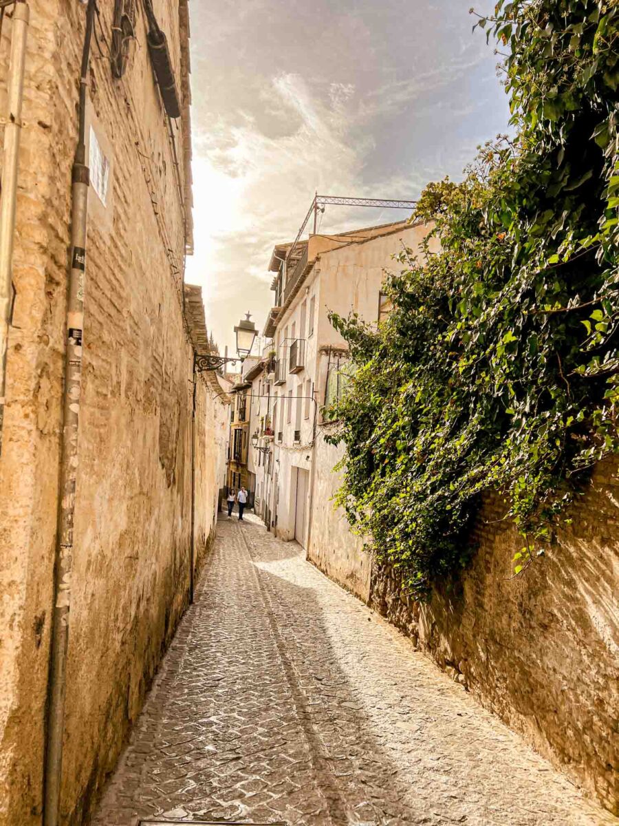 How to See Granada in 2 Days: A Perfect (and Detailed!) Itinerary ...
