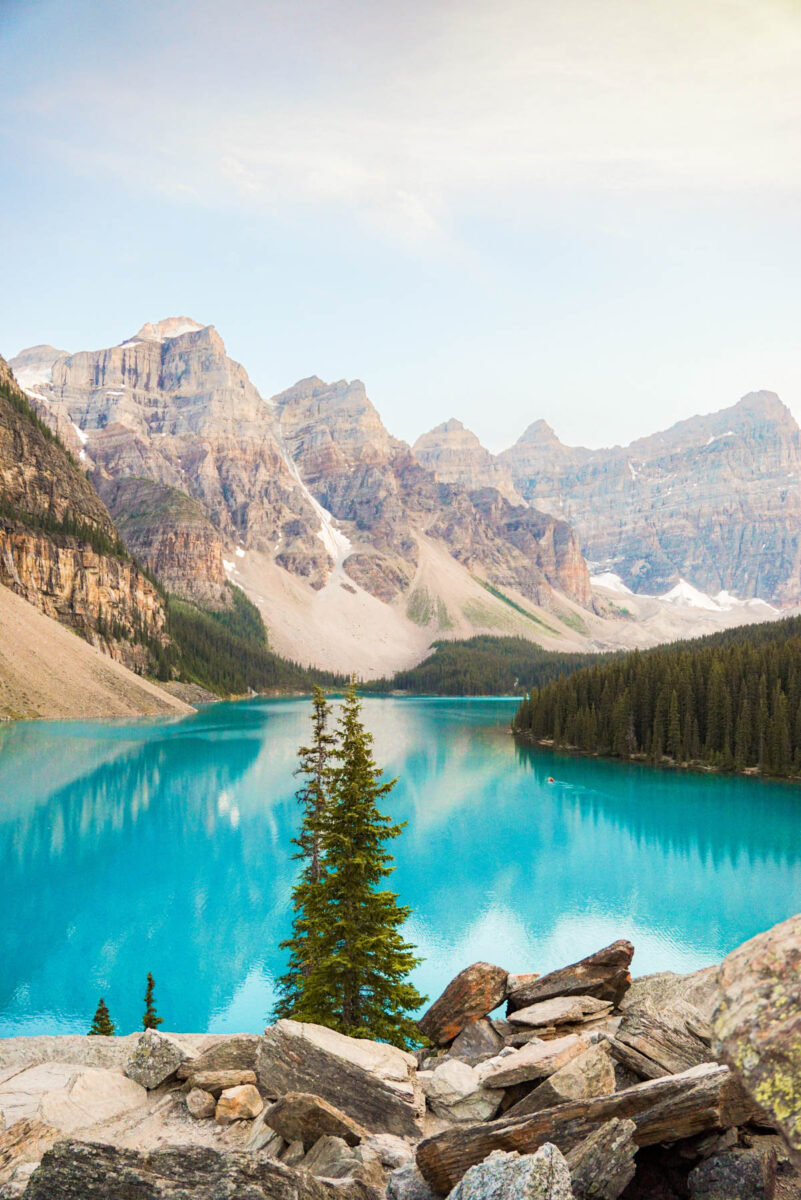 A Comprehensive Guide To Visiting Moraine Lake In September – PJLM