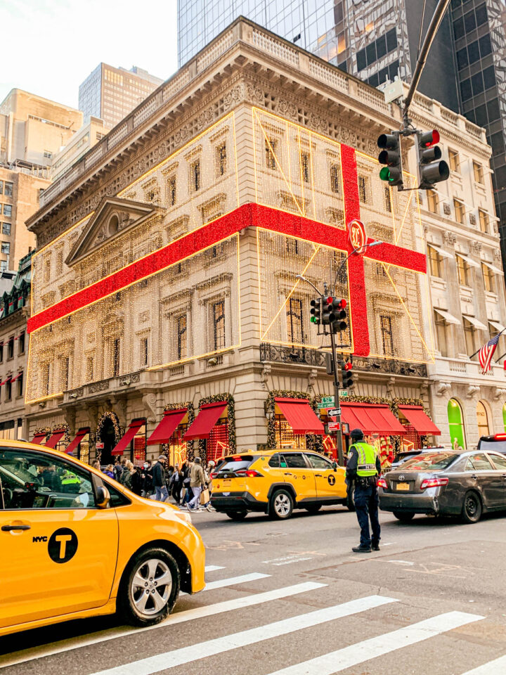 A Very Festive NYC Christmas Itinerary for 3 Days - Pictures & Words