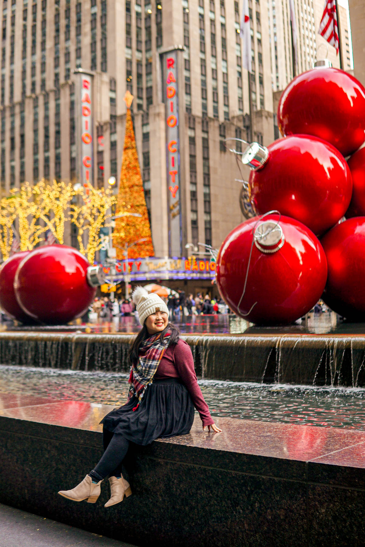 A Very Festive NYC Christmas Itinerary for 3 Days - Pictures & Words